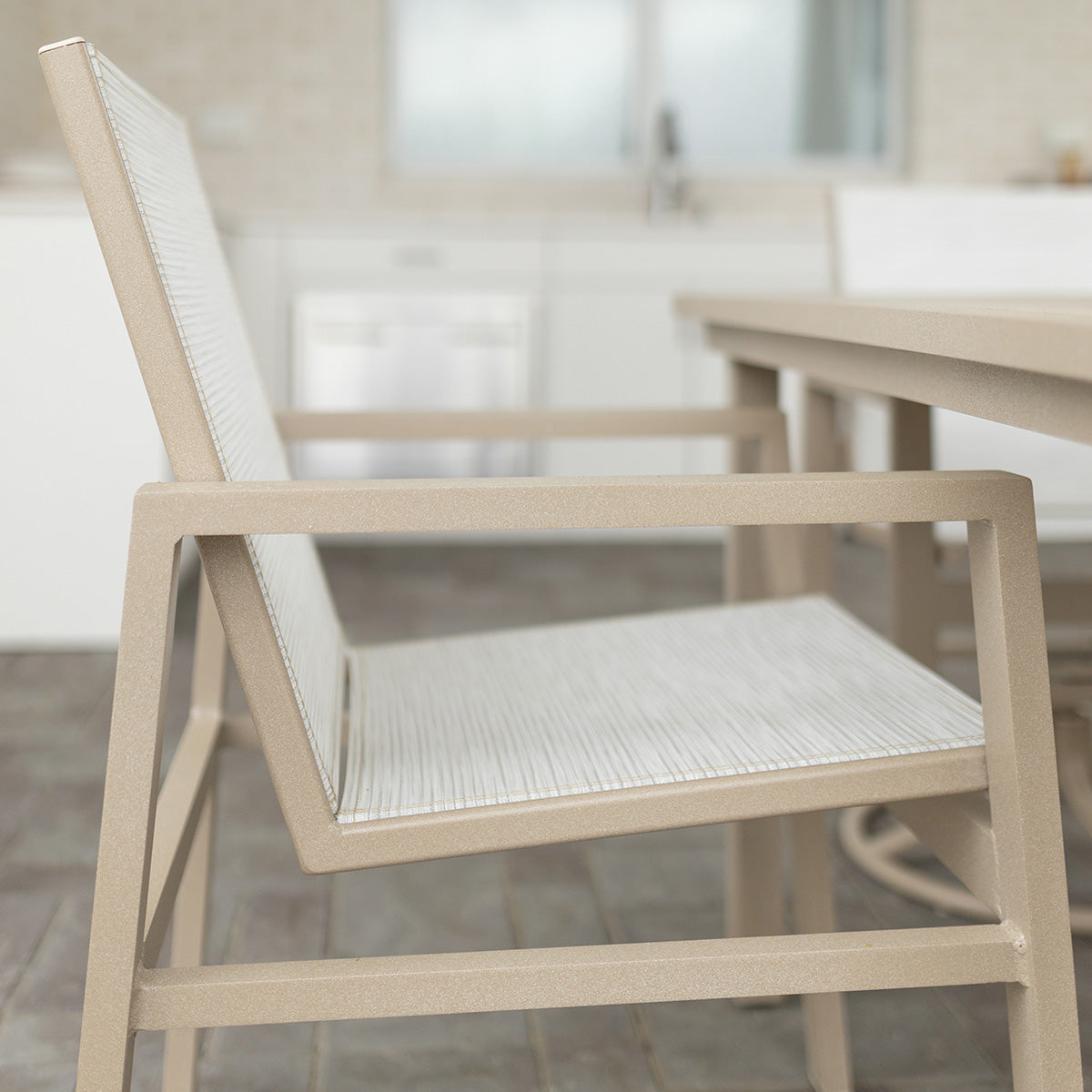 Vida Sling Dining Chair – Heartland-Amish